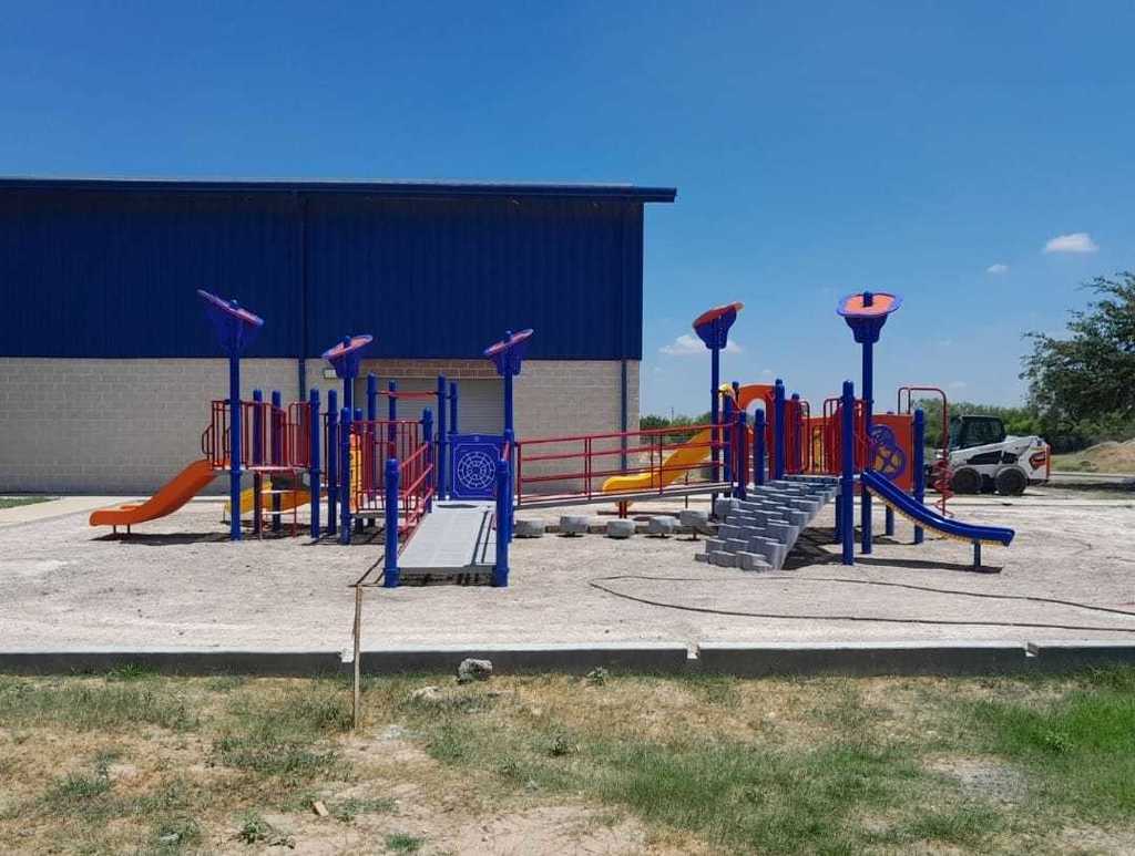 Live Feed | Dr. Americo Paredes Elementary School