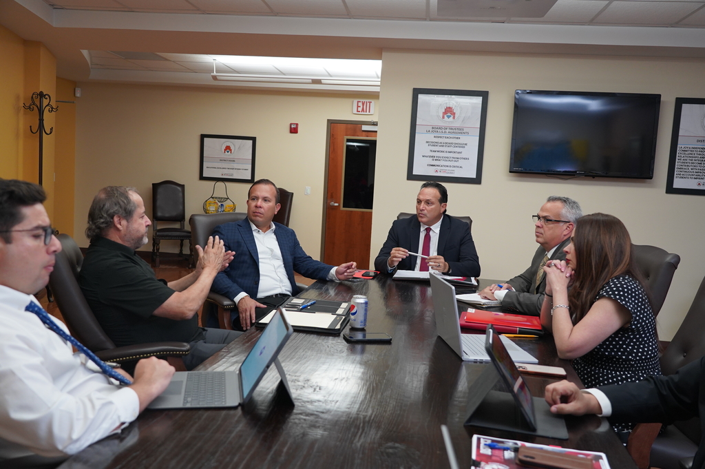 Live Feed | Dr. Americo Paredes Elementary School